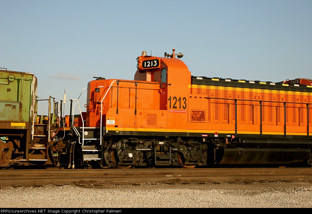 BNSF 1213